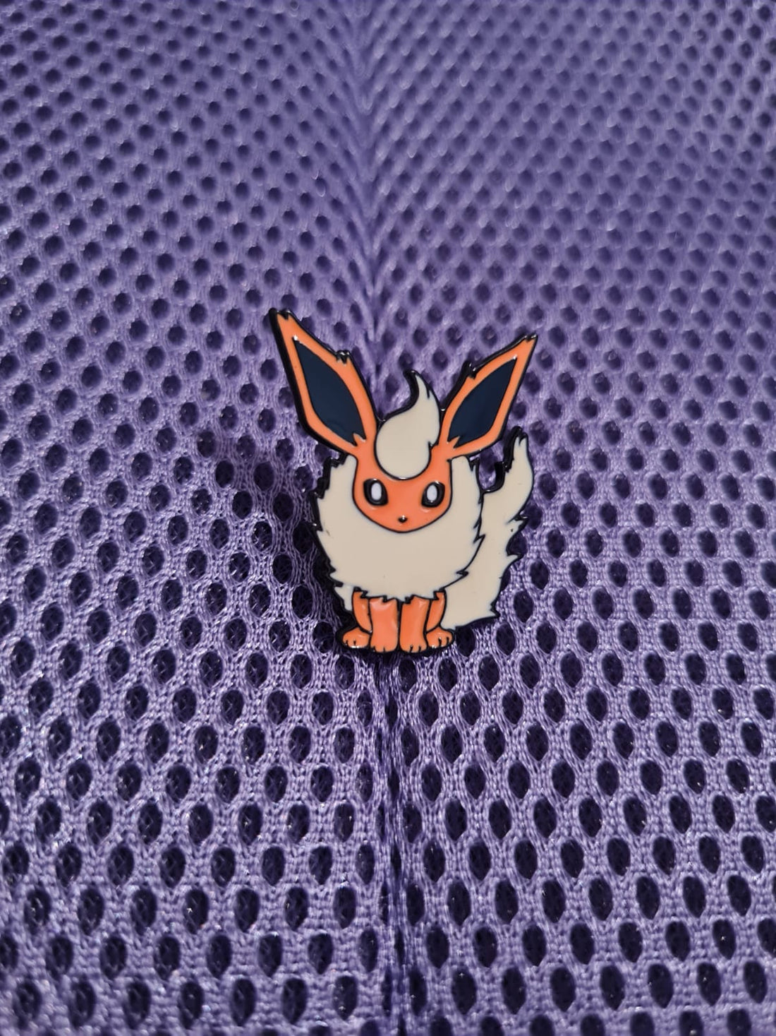 Pin Flareon – DekuGeek.com